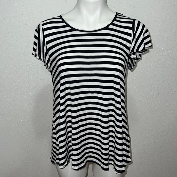 Olivia Sky | Tops | Olivia Skye Black White Striped Shirt Sz S | Poshmark